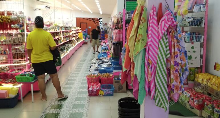 20 Baht Store (Rat Chiang Saen Rd) :: Chiang Mai Master