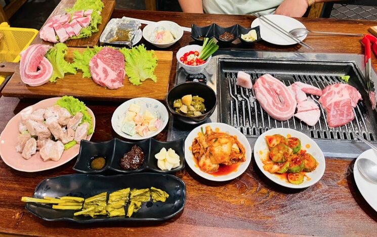 Korean BBQ Restaurant Boo Boo :: Chiang Mai Master