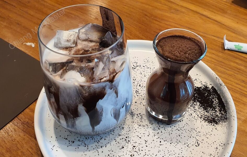 Chom Cafe and Restaurant :: Chiang Mai Master